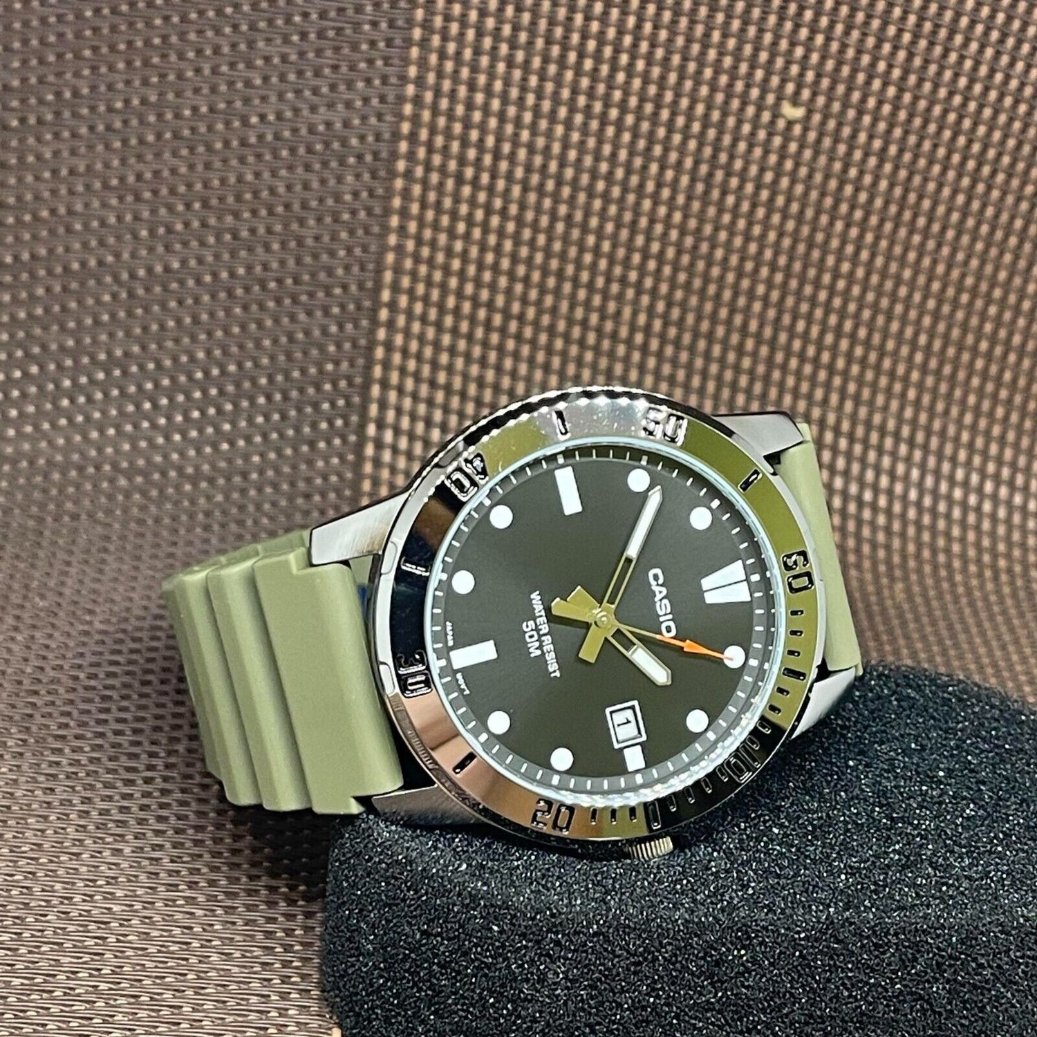 Reloj Casio MTP-Verde – FLOW WEB